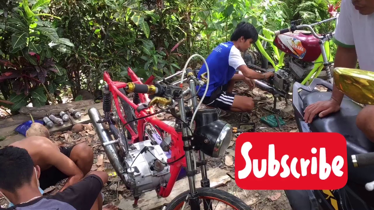 RXT 135cc RESTORATION STOCK ENGINE WITH 28 CARBS - YouTube