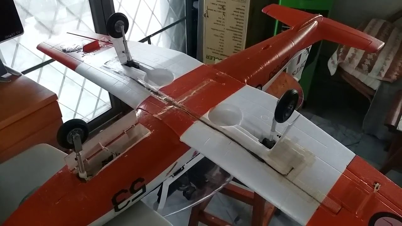 PC9 Retract test - YouTube