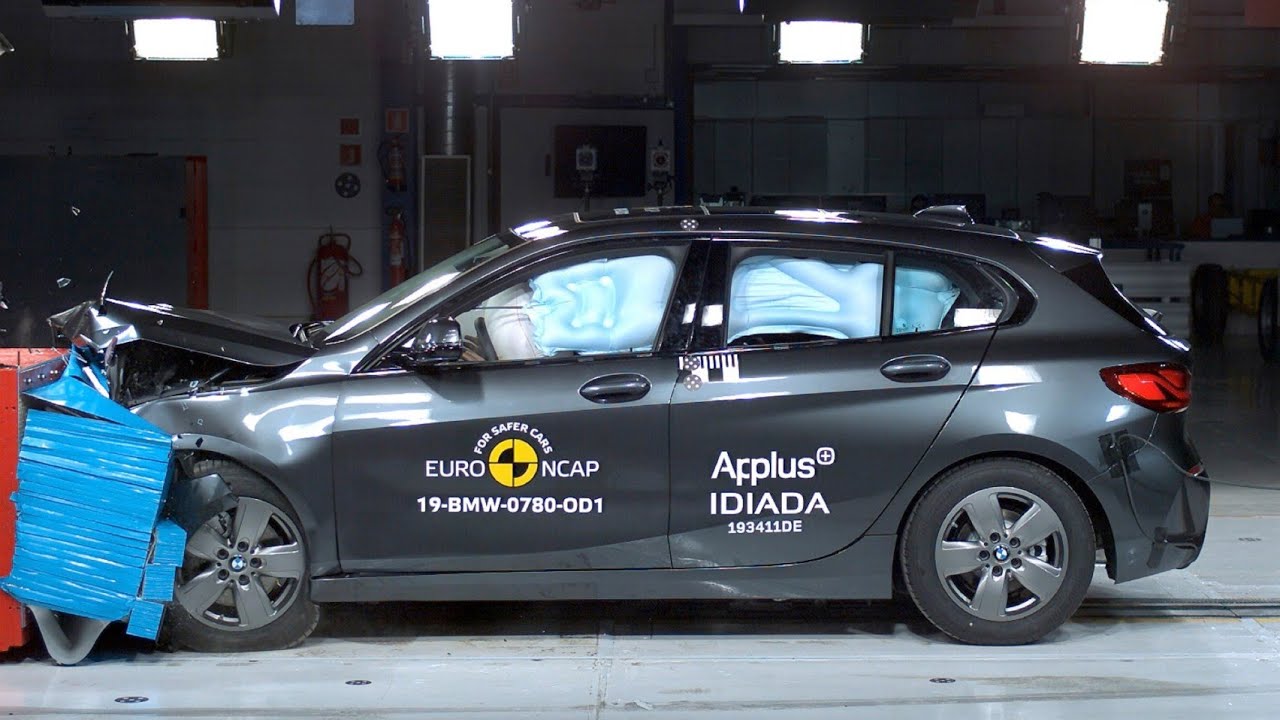 2023 BMW 1 Series Crash Test - YouTube