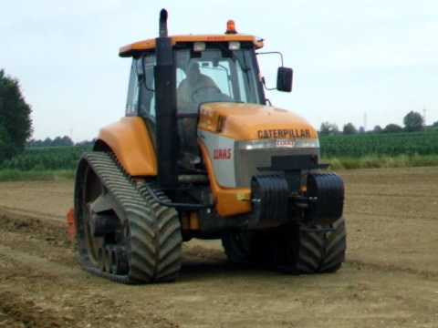 CAT Challenger 55 con ripper a talpa - YouTube