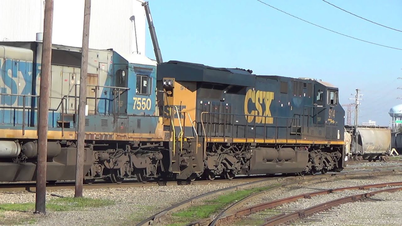 NPBL Heritage unit 5260 crossing the Belt line bridge - YouTube