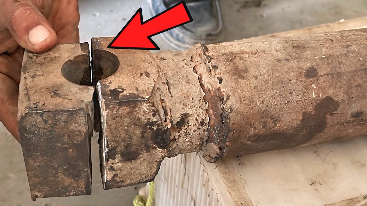 Miracle Repair! Restoring a Broken Balancing Shaft ||Solving a Rough ...