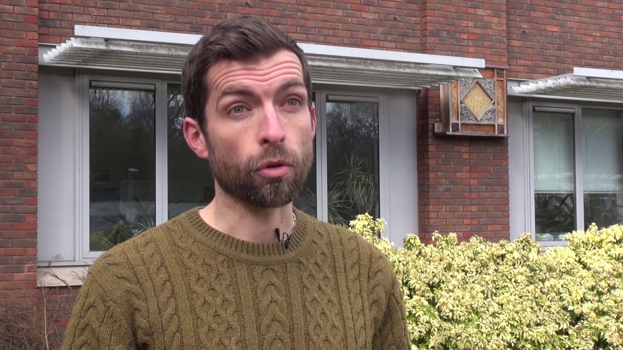 Mike Garratt - The Bee's Needs - YouTube