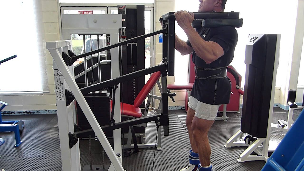 kING FITNESS RARE SQUAT/CALF COMBO MACHINE HEAVY DOUBLE PERFORMED - YouTube