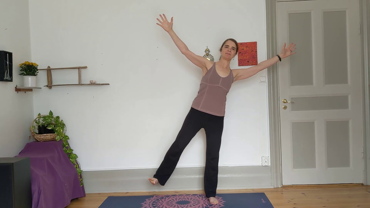 Be Gentle Yoga Balancing Star Pose - YouTube