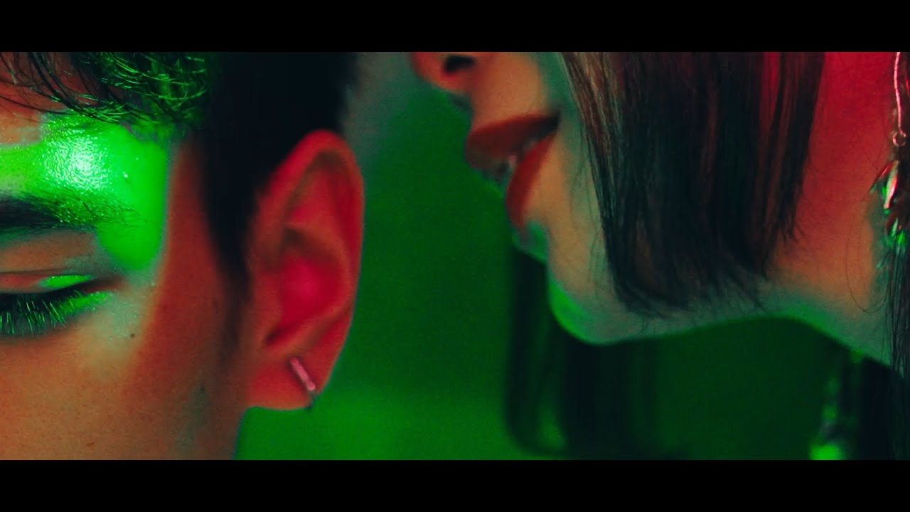 What at lazz「DOLL?」MUSIC VIDEO - YouTube