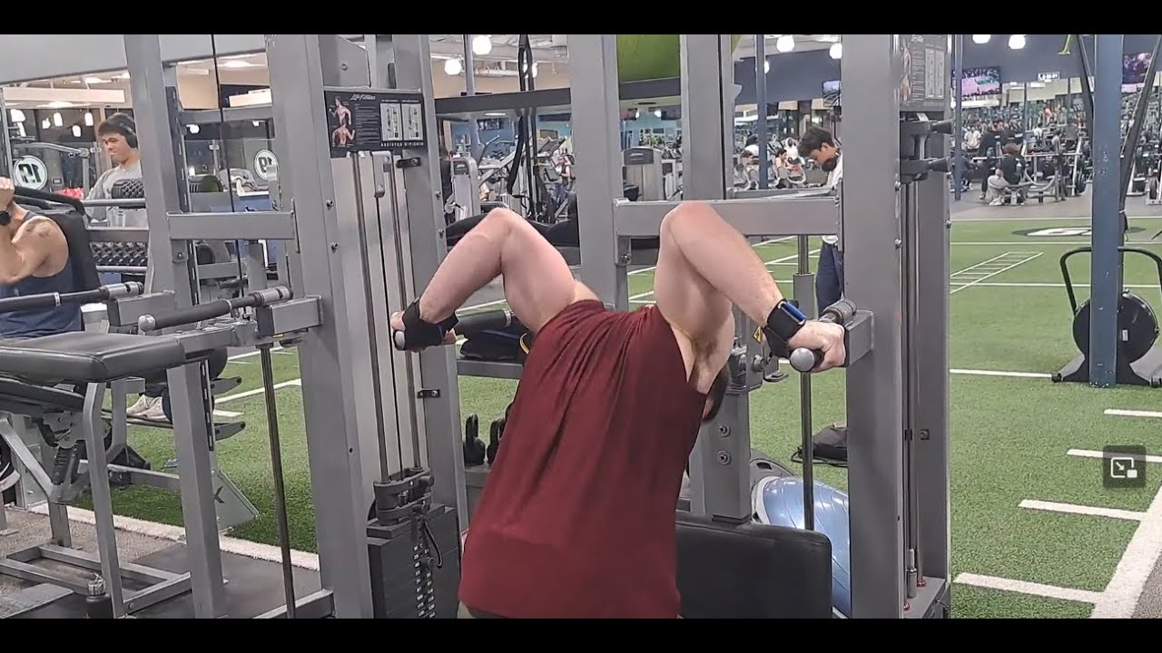 Wide Grip Chest Dips - 206lbs x 10 - YouTube