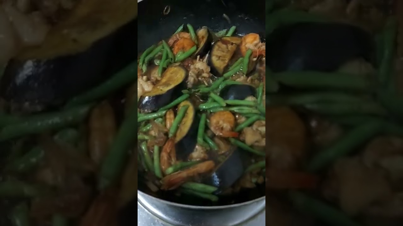 GINISANG SITAW,TALONG WITH HIPON AT MANOK! || JT Yuu BESPREN || #Shorts ...