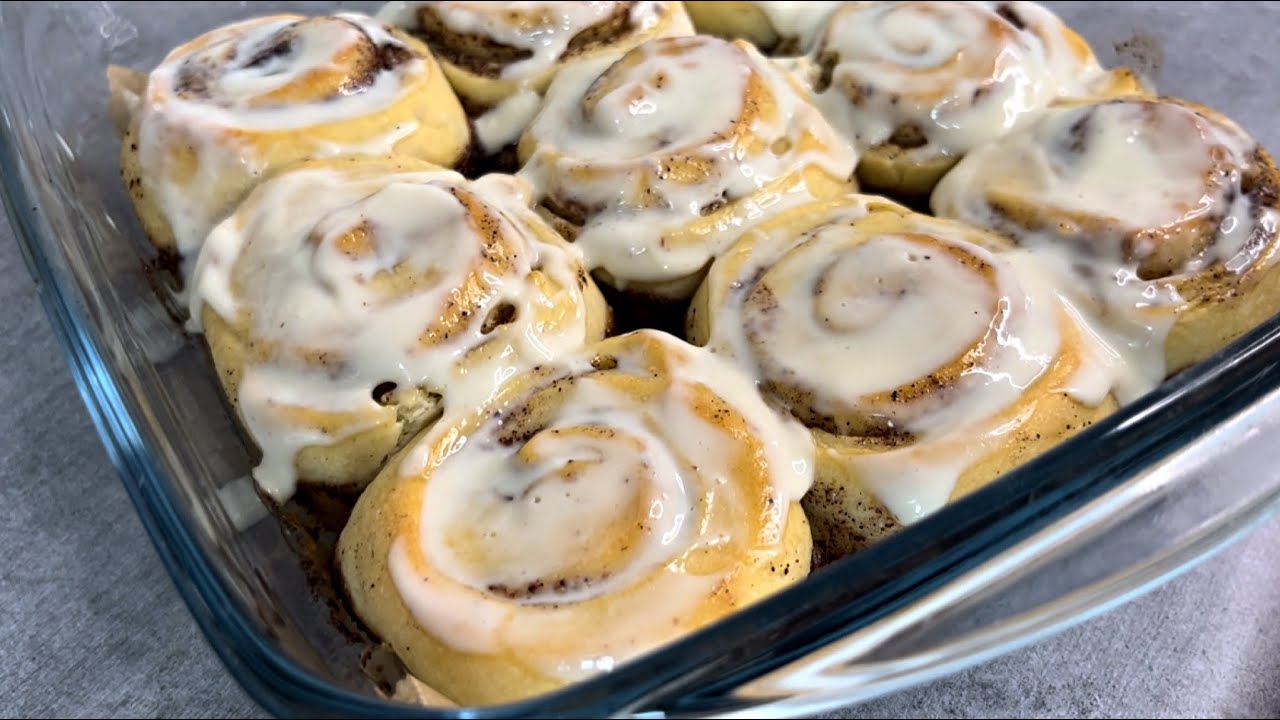 CINNAMON ROLLS _ ROULÉ À LA CANNELLE 🍁 - YouTube