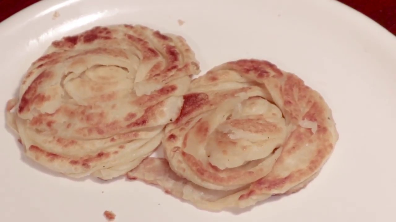 ( பன் பரோட்டா ) How to make Bun Parotta🤤 - Tamil | Madurai Special ...