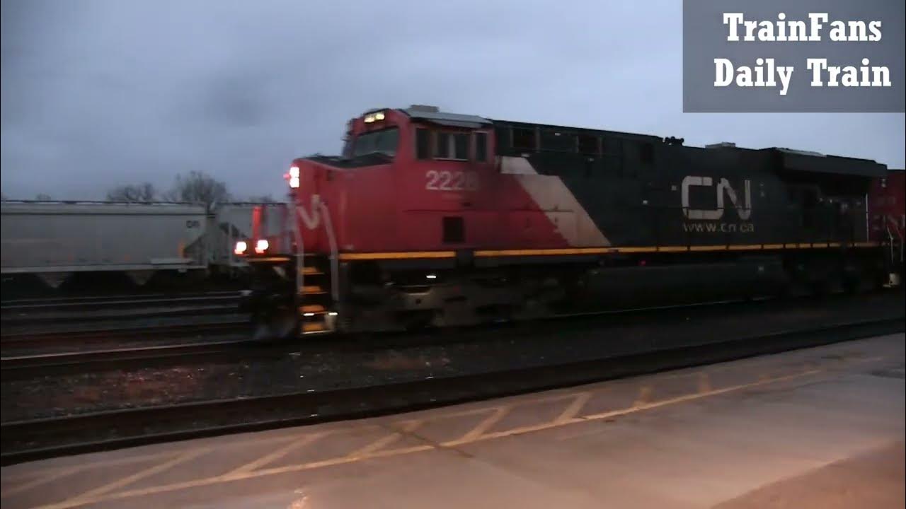 Manifest Train With CN 2228 CN 2617 CN 5652 & CN 5621 Locomotives Strathroy Sub - YouTube