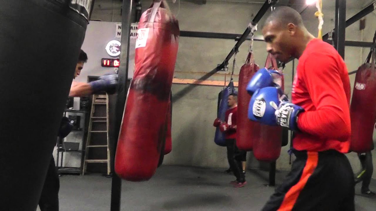 fighters in oxnard putting in work robert garcia boxing academy EsNews ...