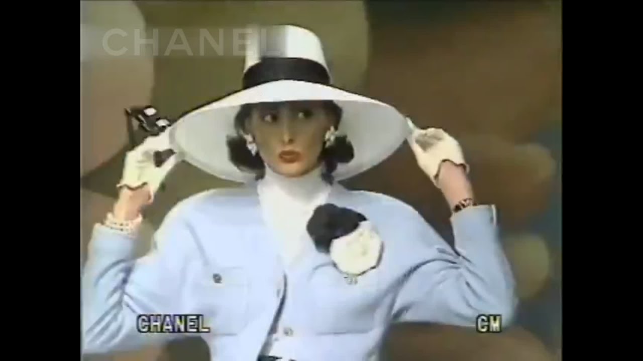part of Chanel SPring Summer 1988 Show - YouTube