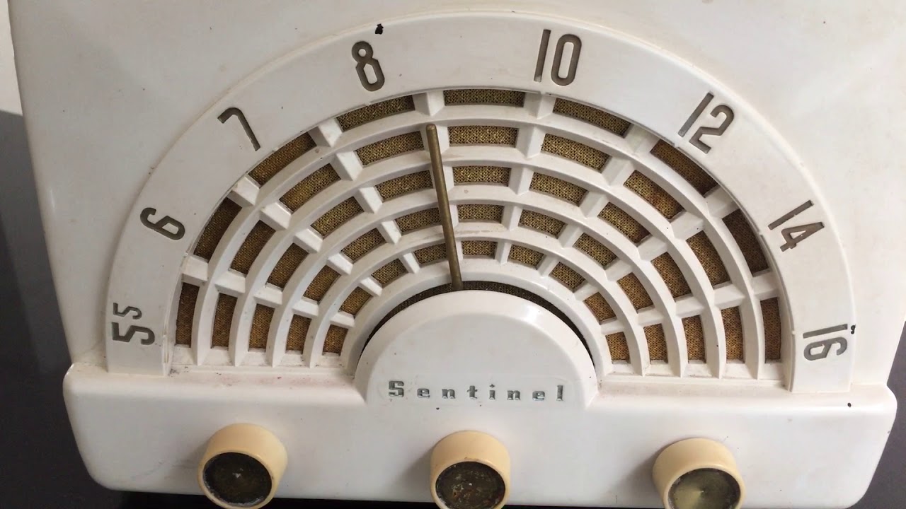 DECO-LICIOUS IVORY 1953 Sentinel Model 344 AM Tube Radio Excellent ...
