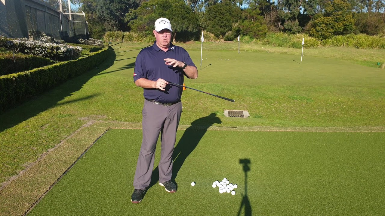 Controlling the Distance of your Chip Shots - YouTube