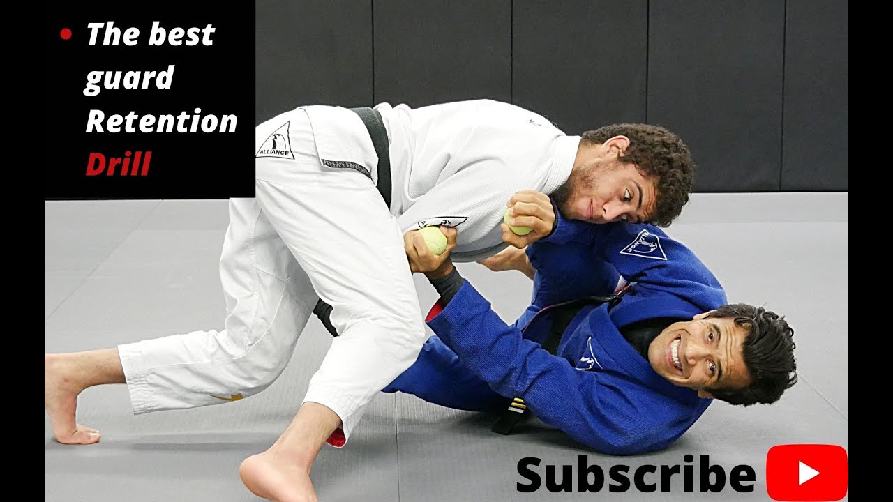 GUARD RETENTION DRILL TO HAVE AN UNPASSABLE GUARD | COBRINHA BJJ - YouTube