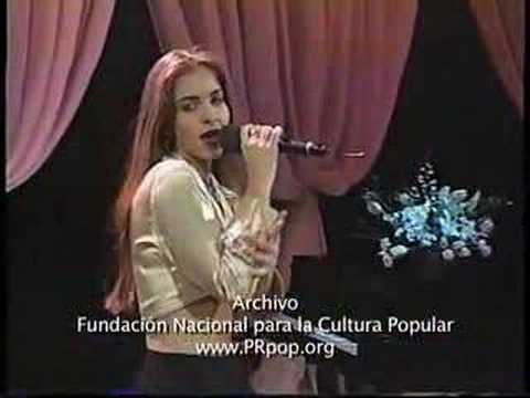 Millie Corretjer canta Sola - YouTube