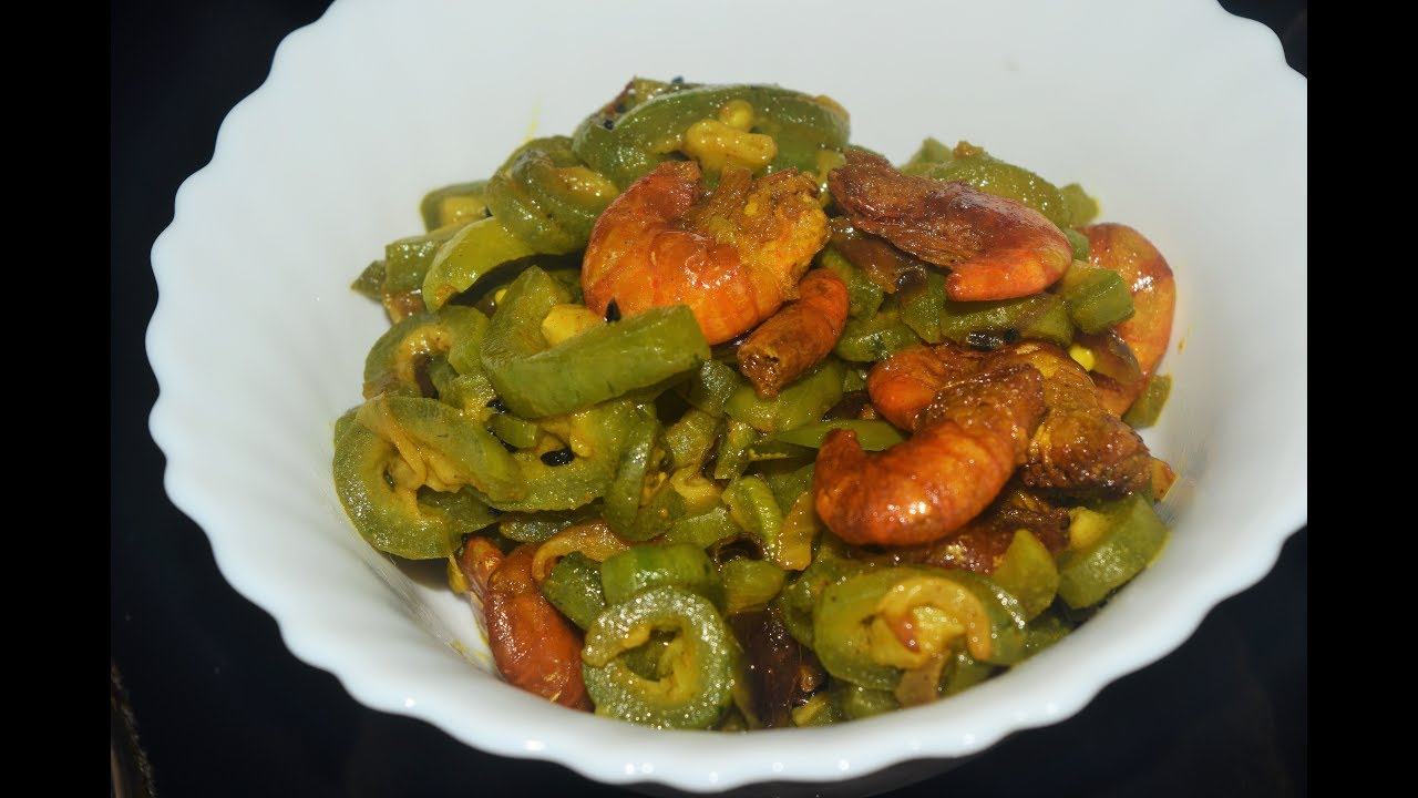Prawn dish | Chichinga chingri mach | Snake gourd with prawns ...