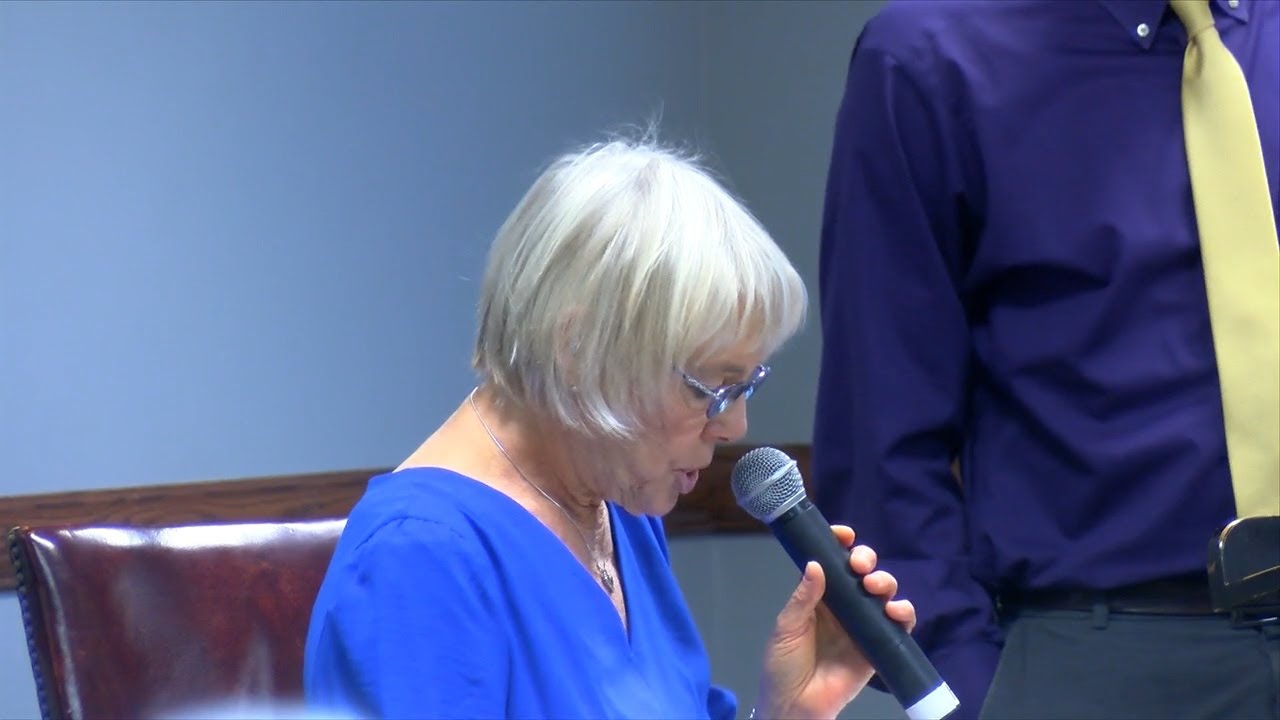 Professional Skate Champion Janet Lynn Returns to Rockford - YouTube