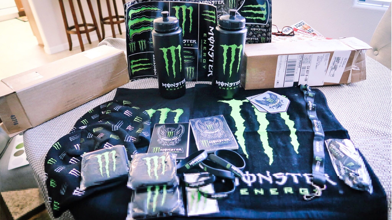 Random Monster Monster Army Care Package Unboxing - YouTube