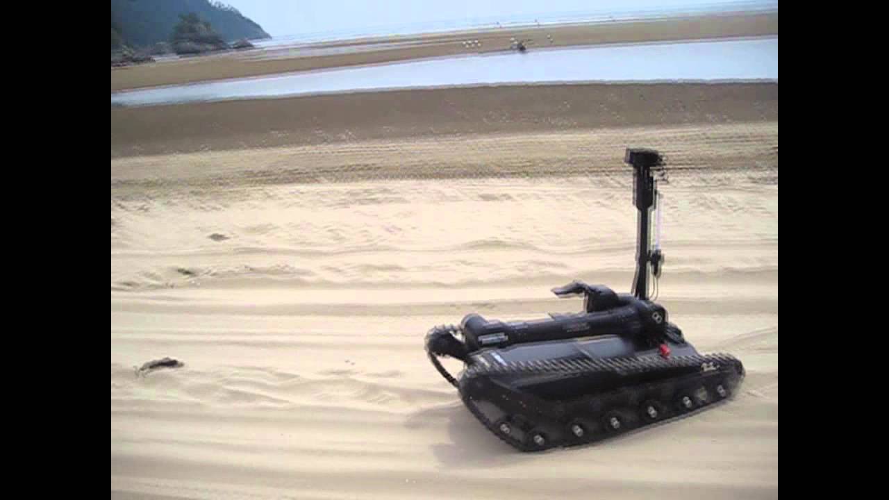 EOD Robot - Scobot - YouTube