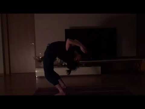 170831 IU Yoga Instagram Updated - YouTube