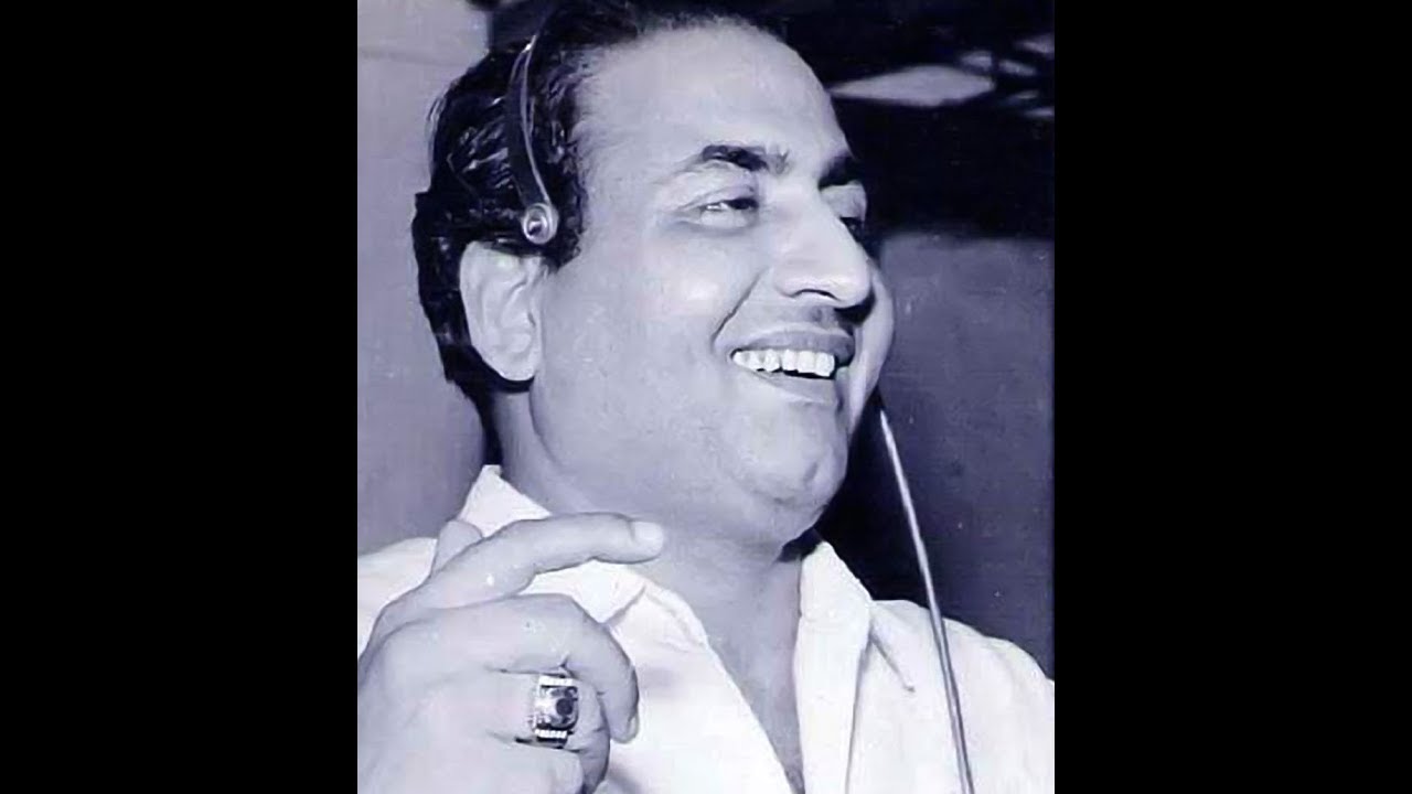 Tora dekhe ja Amena mayer kole by Mohammad Rafi || Nazrul Song ...