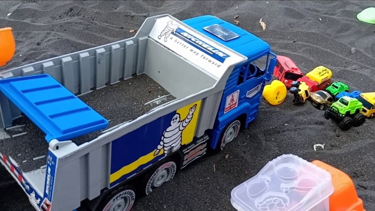 Truk mainan excavator eskavator mobil mainan main pasir robot mainan ...