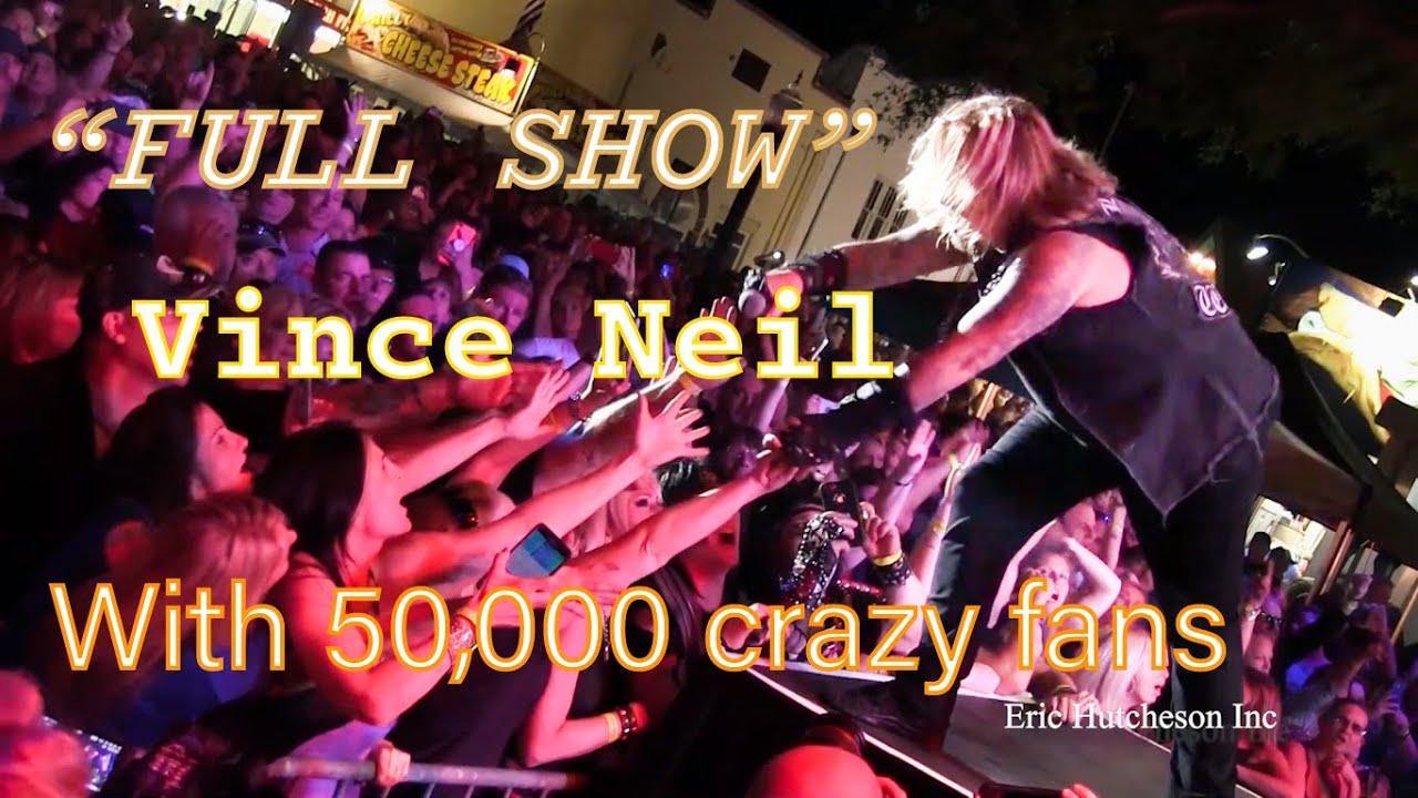 Full Show, Vince Neil with more than 50,000 screaming fans. - YouTube
