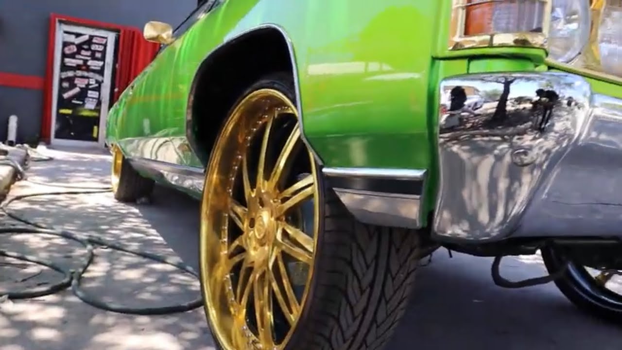 Donk on all gold 26s savini Slime green Kandy 1971 Chevrolet vert ...