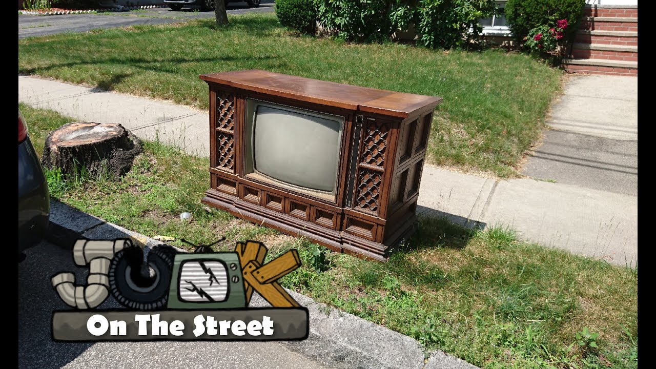 Vintage Zenith Console TV - Chromacolor SH2575P - CRT TV - Junk on the ...