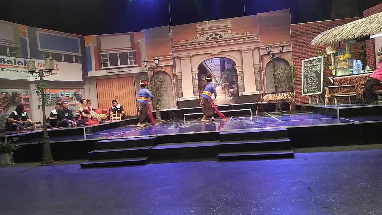 Tari Gaplek | Duo Semok | TVRI Jawa Barat - YouTube