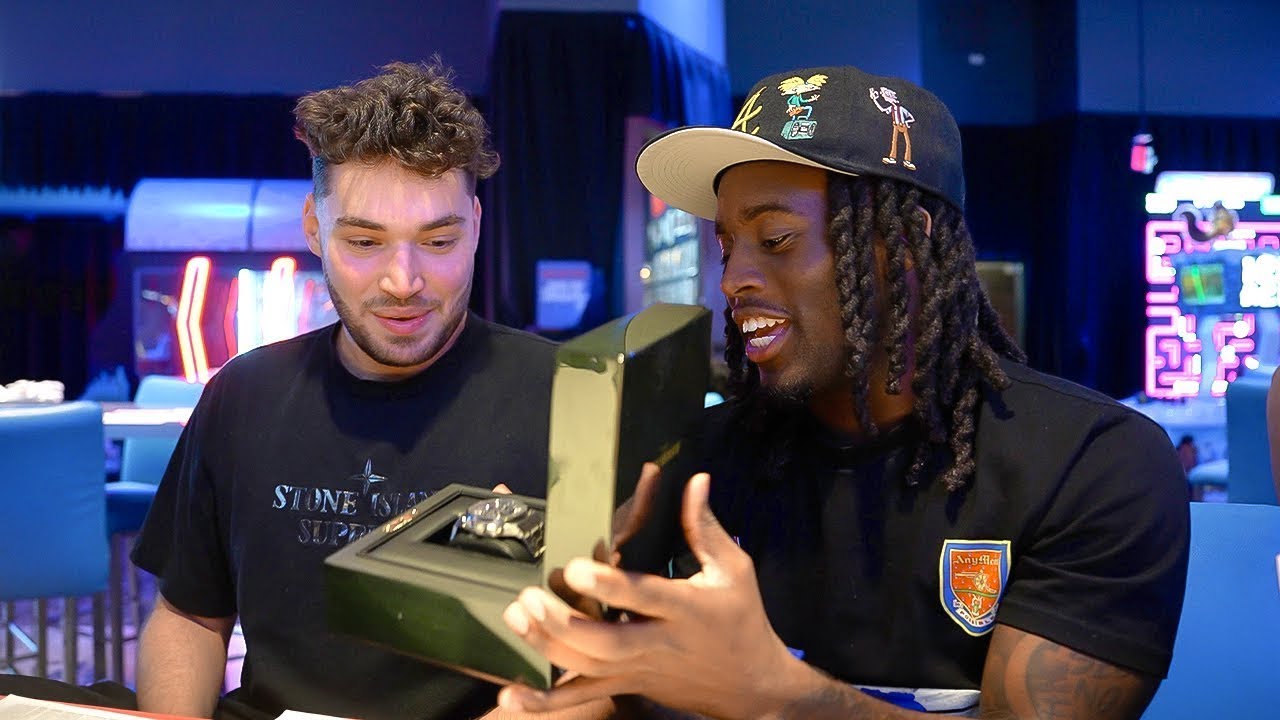 Sorprendiendo a ADIN ROSS Con un Regalo de más de 300k $ por su ...