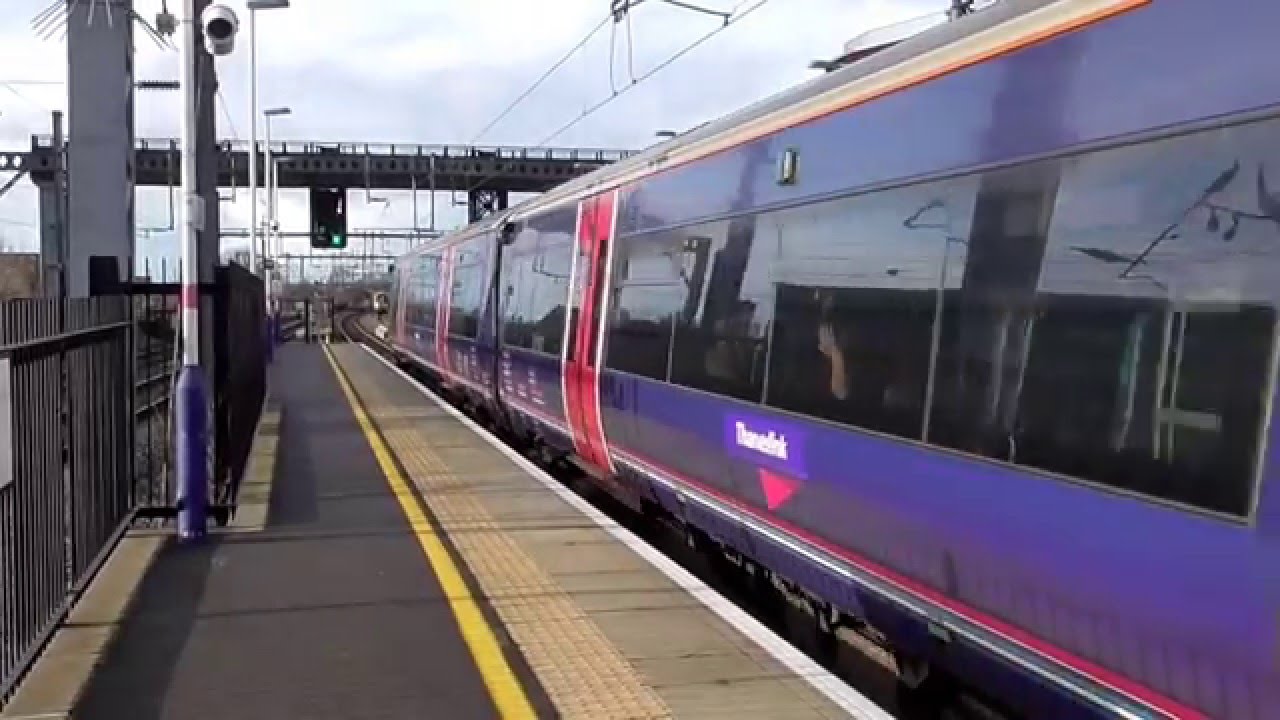 Thameslink Class 377 Departing Luton (10/1/16) - YouTube