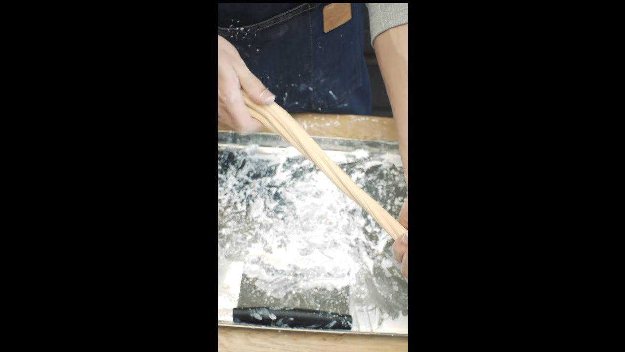 Recipe in 1 Minute: Korean Yeot Candy #Shorts - YouTube