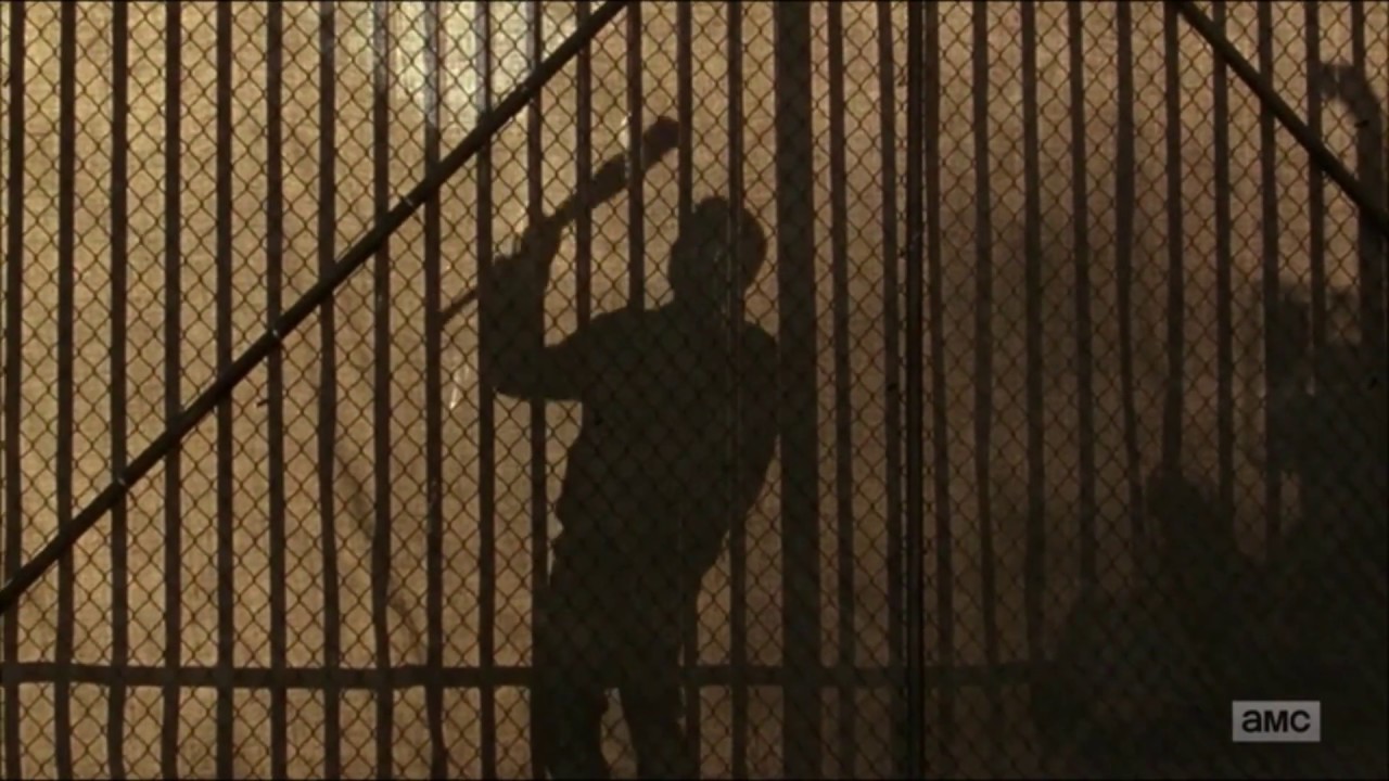 Negan Arrives At Alexandria... - YouTube
