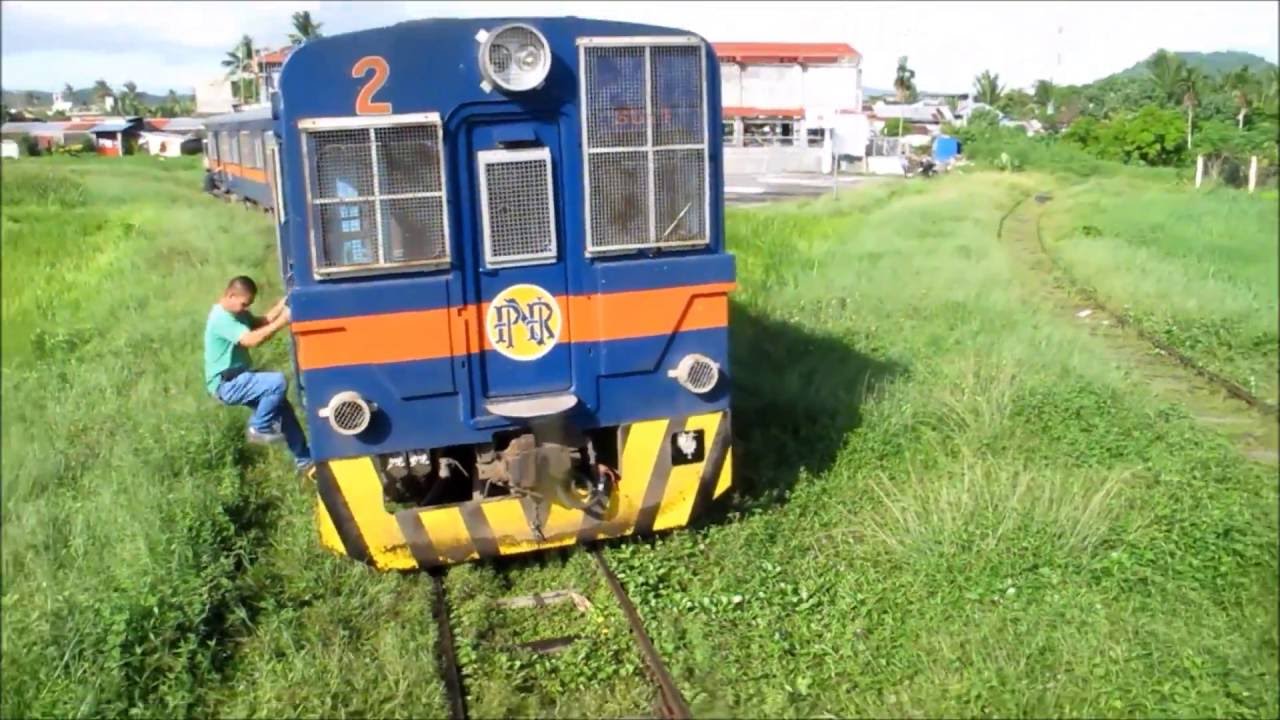 Philippine National Railway: The turn in Legazpi - YouTube