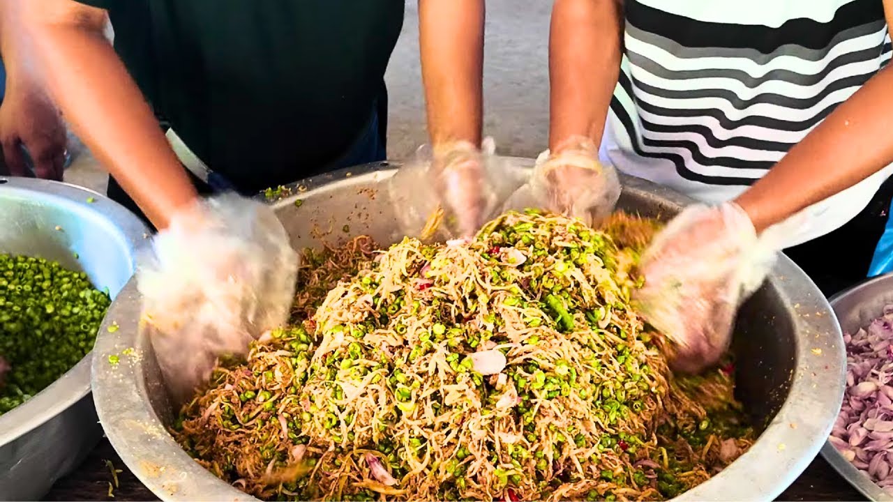 Amazing Thailand Cooking For All Village People - Thai Street Cooking ...