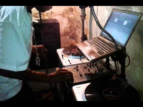 Grandmasta Vic Blends Fandango - YouTube