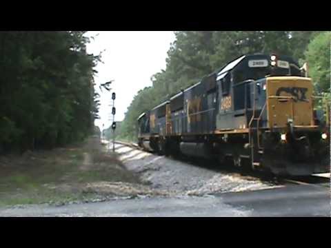 CSX 2489 backs up A008 to it's load in Peachtree City, GA - YouTube