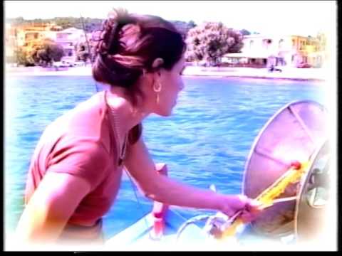 Γυναίκες ψαράδες στο Αιγαίο!! - YouTube