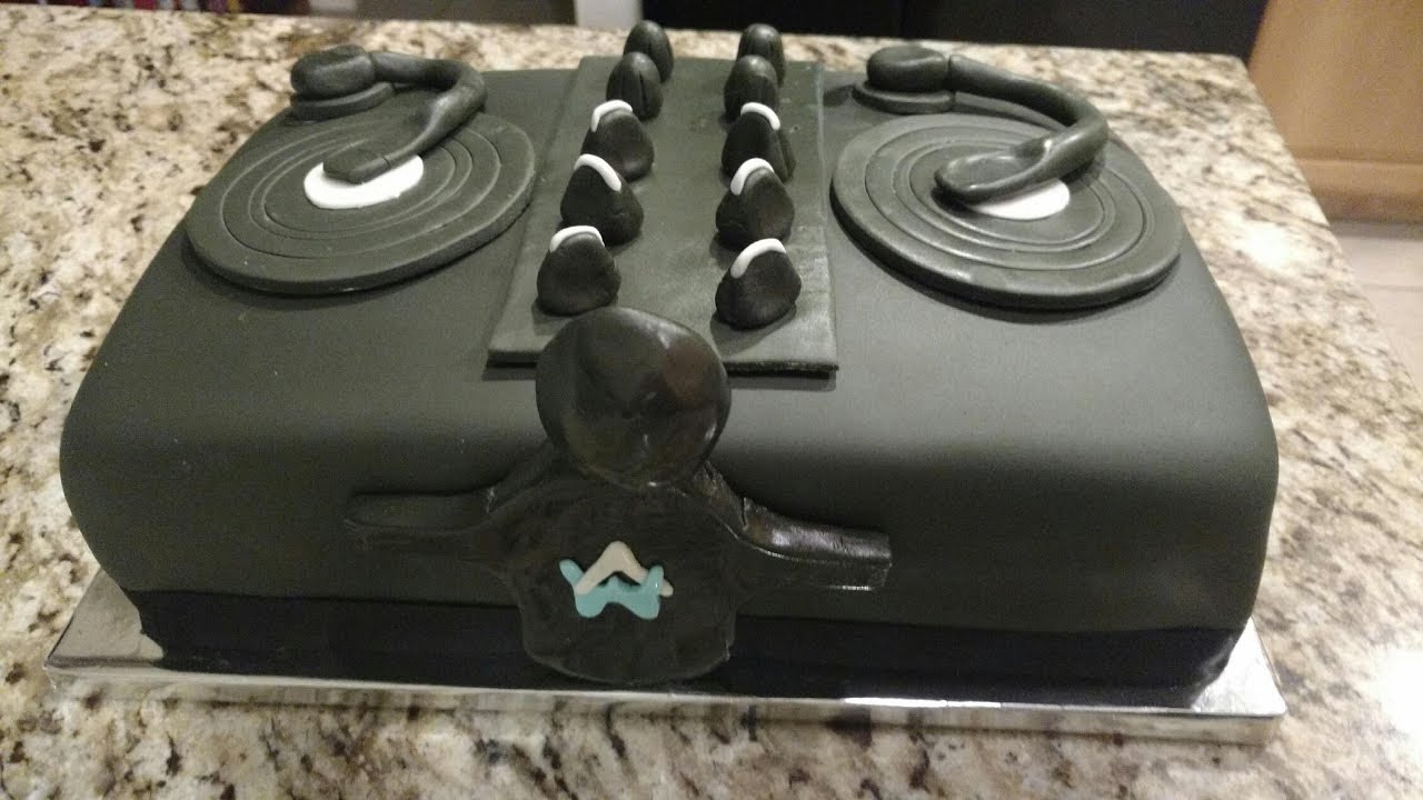 DJ Topper Cake Tutorial Parte #1 - YouTube