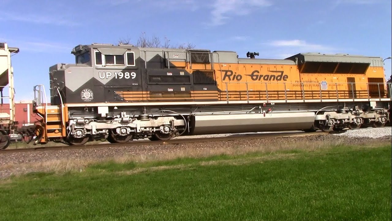 UP1989 Denver & Rio Grande unit in Ames, Iowa 10-26-2017! - YouTube
