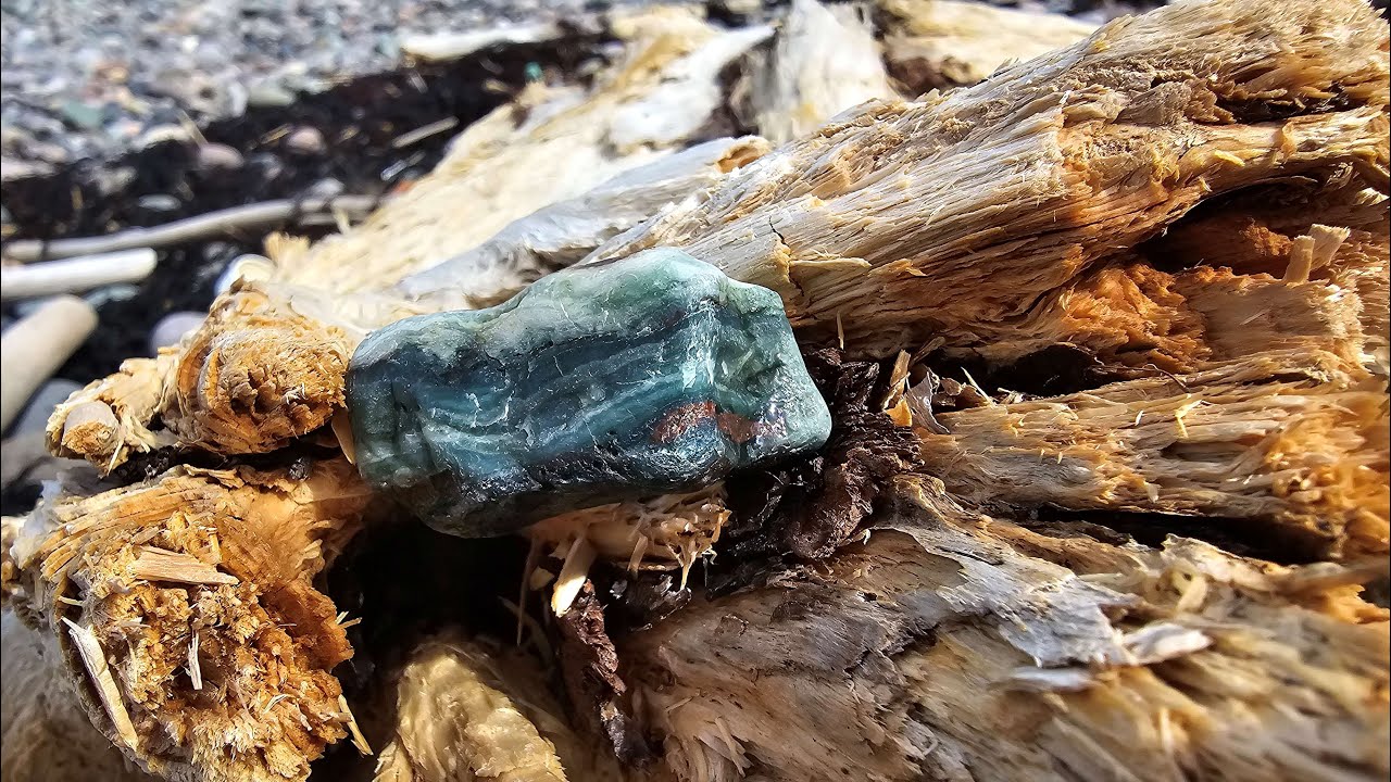 Rockhounding Hampton Nova Scotia's Bay of Fundy Part1 - YouTube