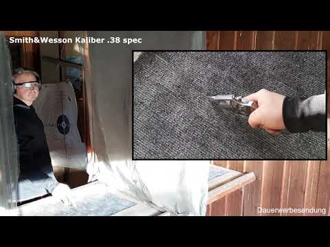 Schießen einem Smith & Wesson Kaliber  .38 Special