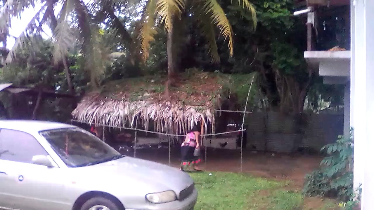 Playing hide and seek Pohnpei(1) - YouTube