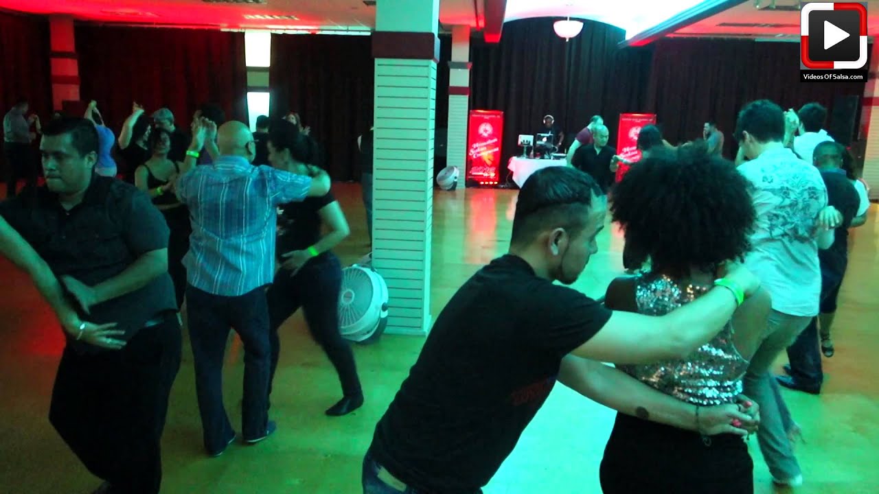 Nel Lopez y DJ Plazius social - Salsa Dura Houston - YouTube