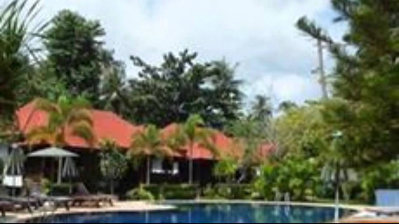 Mac's Bay Resort - YouTube