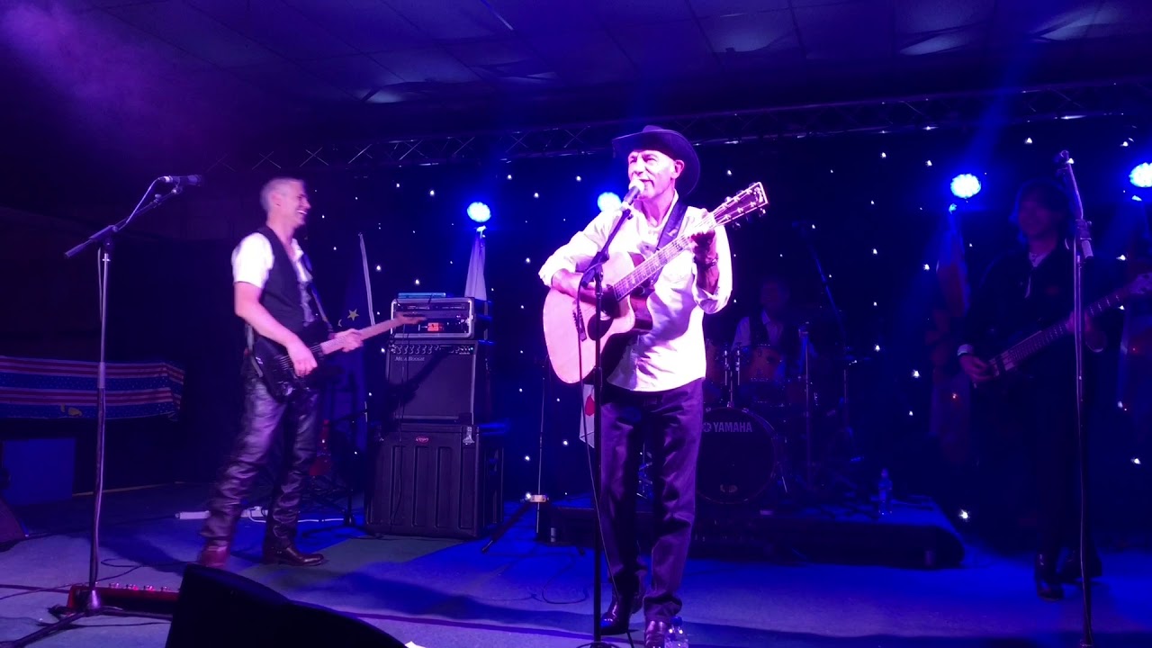 Gary Perkins & The Breeze - Rawhide May 2018 - YouTube