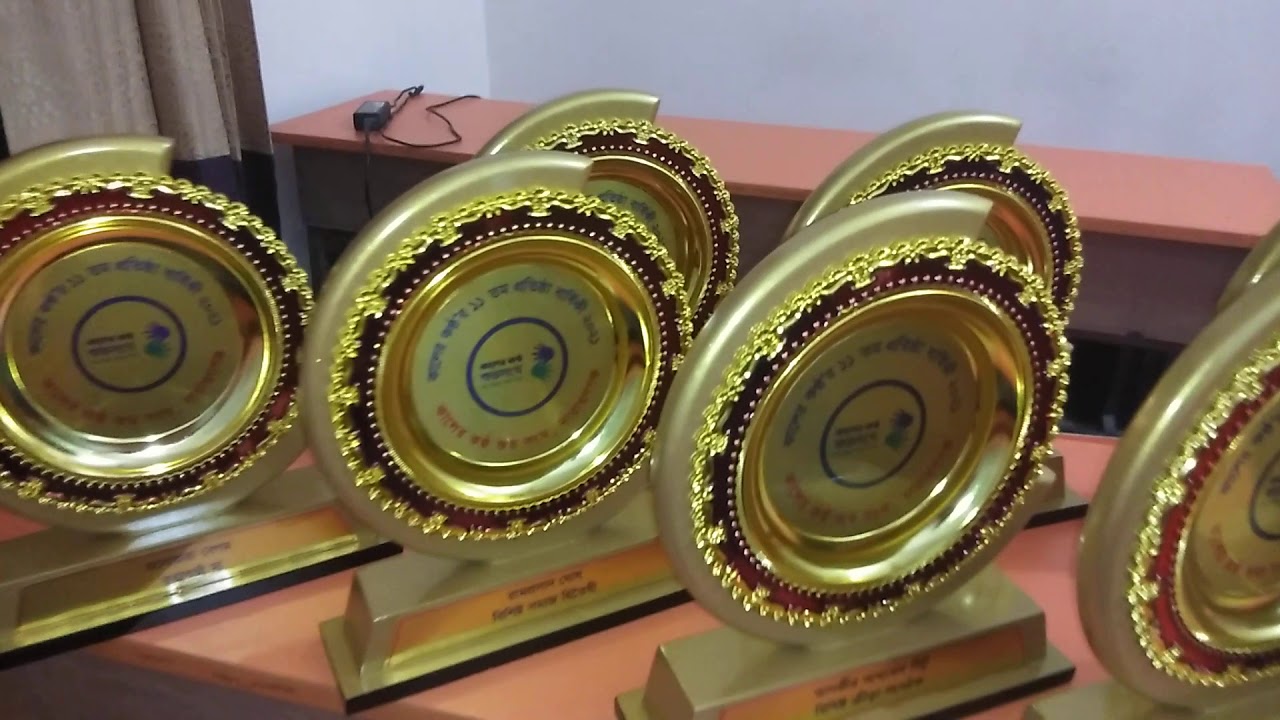 Crest Making. Update Creation. - YouTube